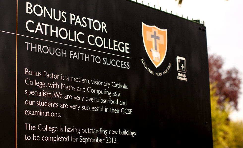 Bonus Pastor College hoardings – Oskar Design